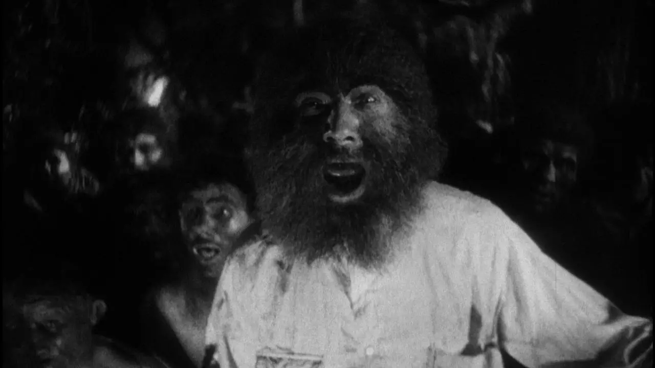 Five Must See Horror Films from the ‘30s and ‘40s That Don’t Feature ...