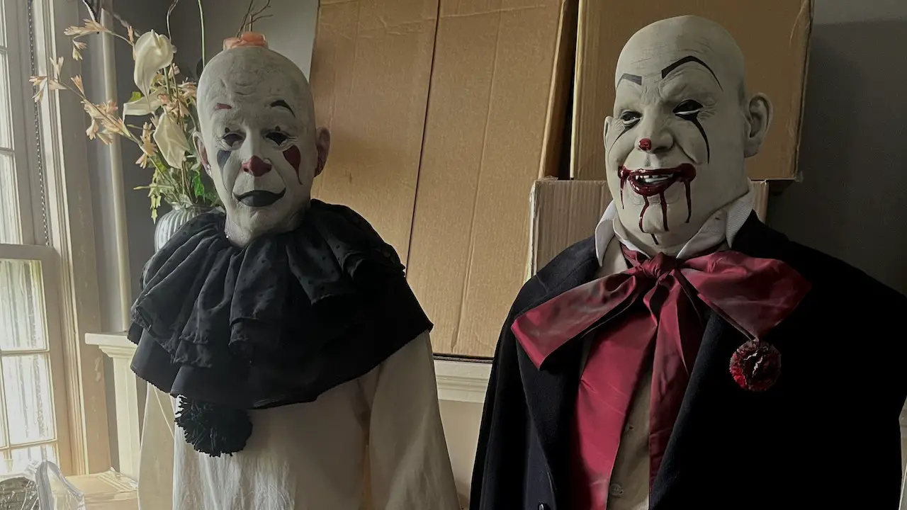 'Hell House LLC. Origins: The Carmichael Manor' is a Panic-Inducing ...
